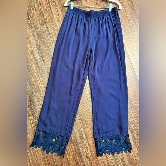 Retro Threads | Pants & Jumpsuits | Retro Threads Lace Bottom Fully ...